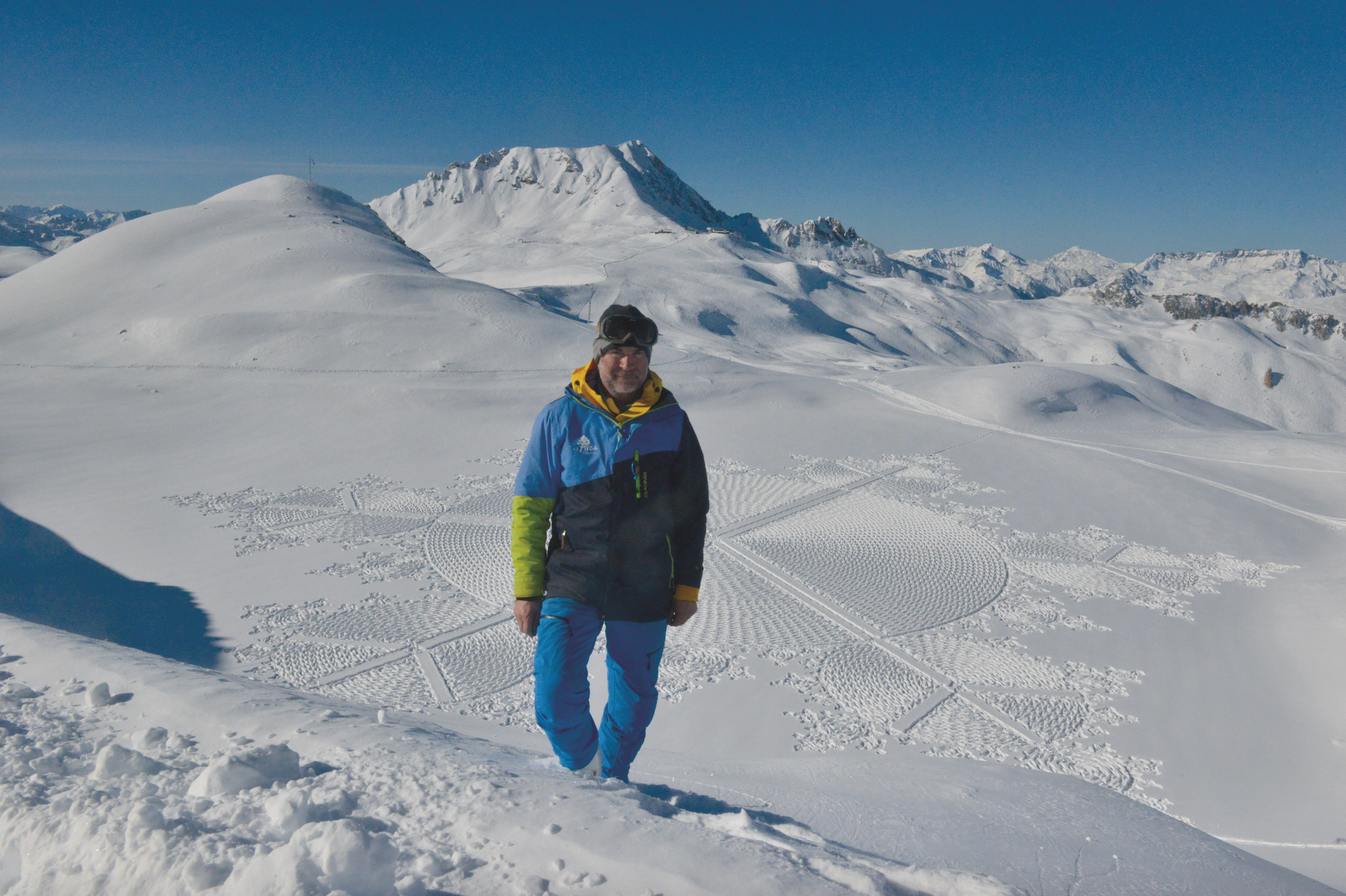 Creator of the Month: The snow art of Simon Beck | TGO Magazine