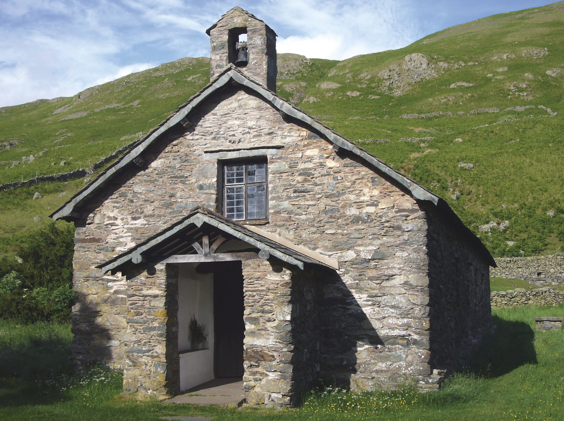 Hike Angle Tarn & Martindale: route guide | TGO Magazine