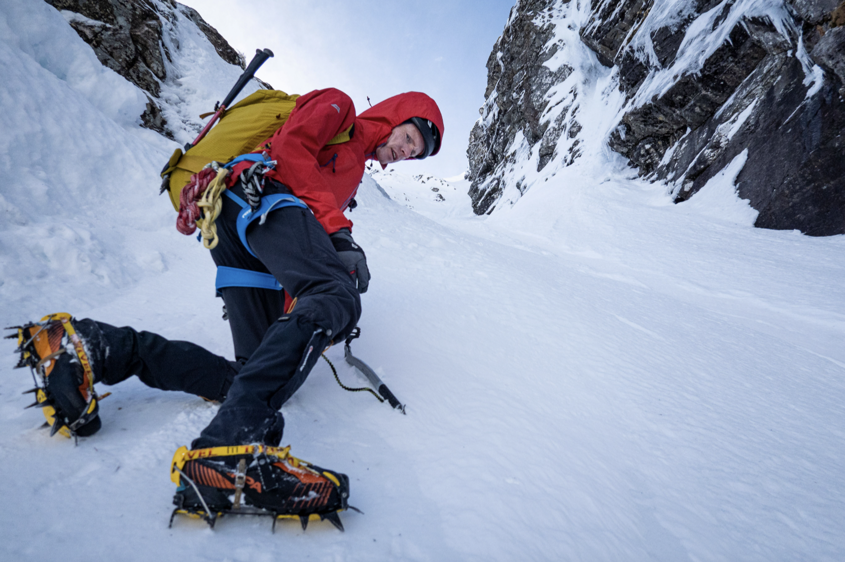 Crampons vs Microspikes: a Winter Mountaineering Instructor settles the ...