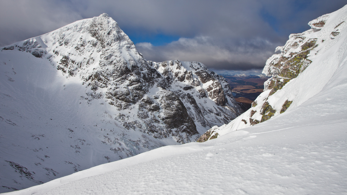 Avalanches: how to avoid them | TGO Magazine Avalanches: how to avoid them | TGO Magazine